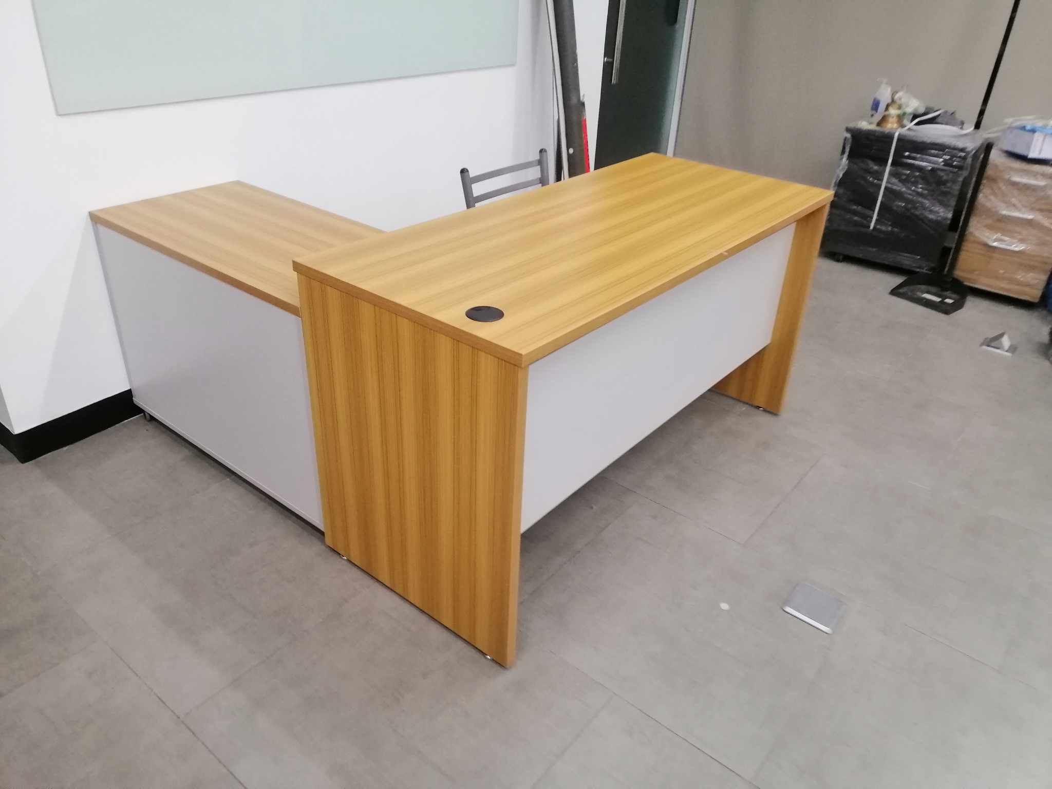 Executive Office Table Sample Projects - Manila Office Furniture Den Corp